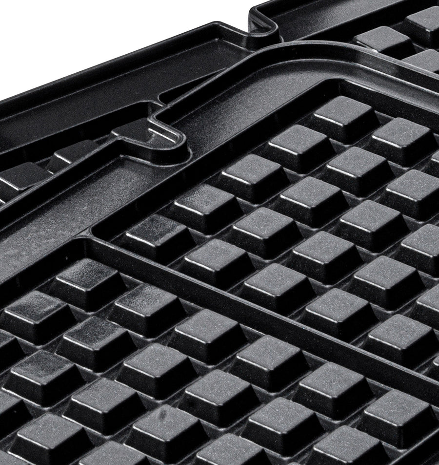 Blue Diamond Sizzle Griddle Waffle Plate | The Cookware Company (USA), LLC